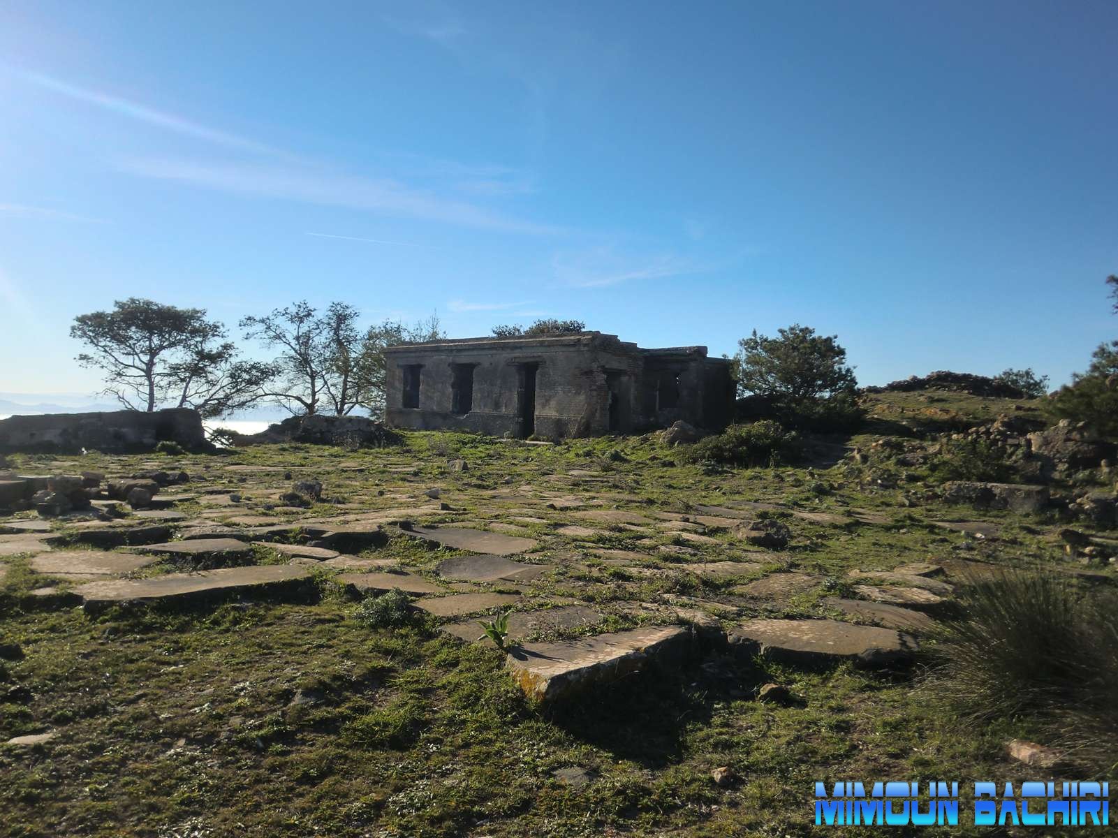 Nador ciel & terre/Ruines campement Hardú