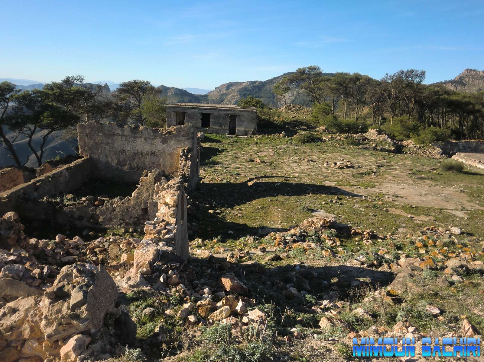 Nador ciel & terre/Ruines campement Hardú